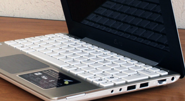 Asus 1018P EEE PC review (white version) - what a mini laptop! - TLBHD.com